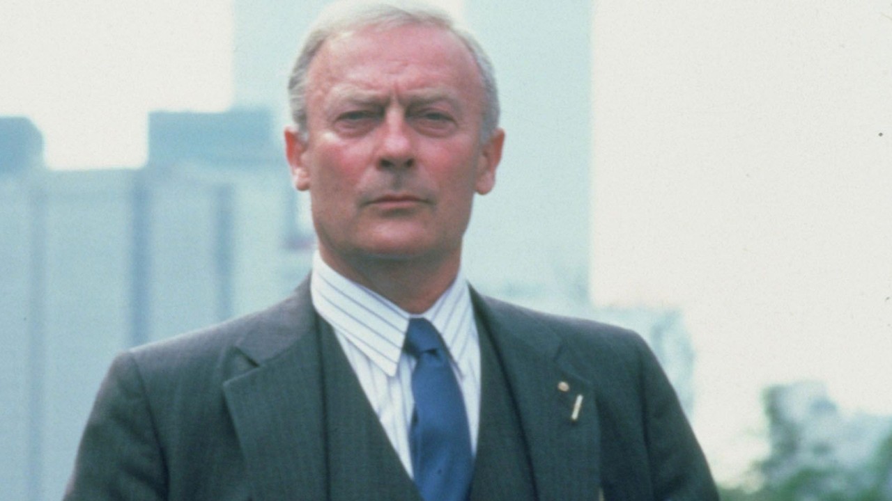 Edward Woodward | Filmek, képek, díjak | Személyiség adatlap | Mafab.hu