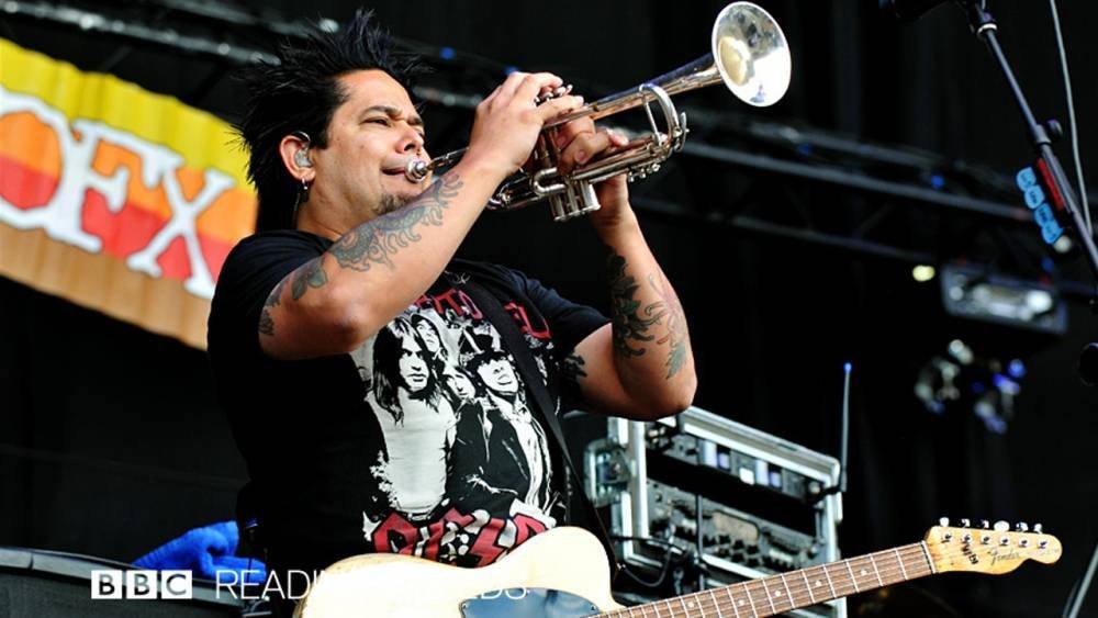 NOFX - Live at Reading Festival 2005 (film, 2005) | Kritikák, videók ...